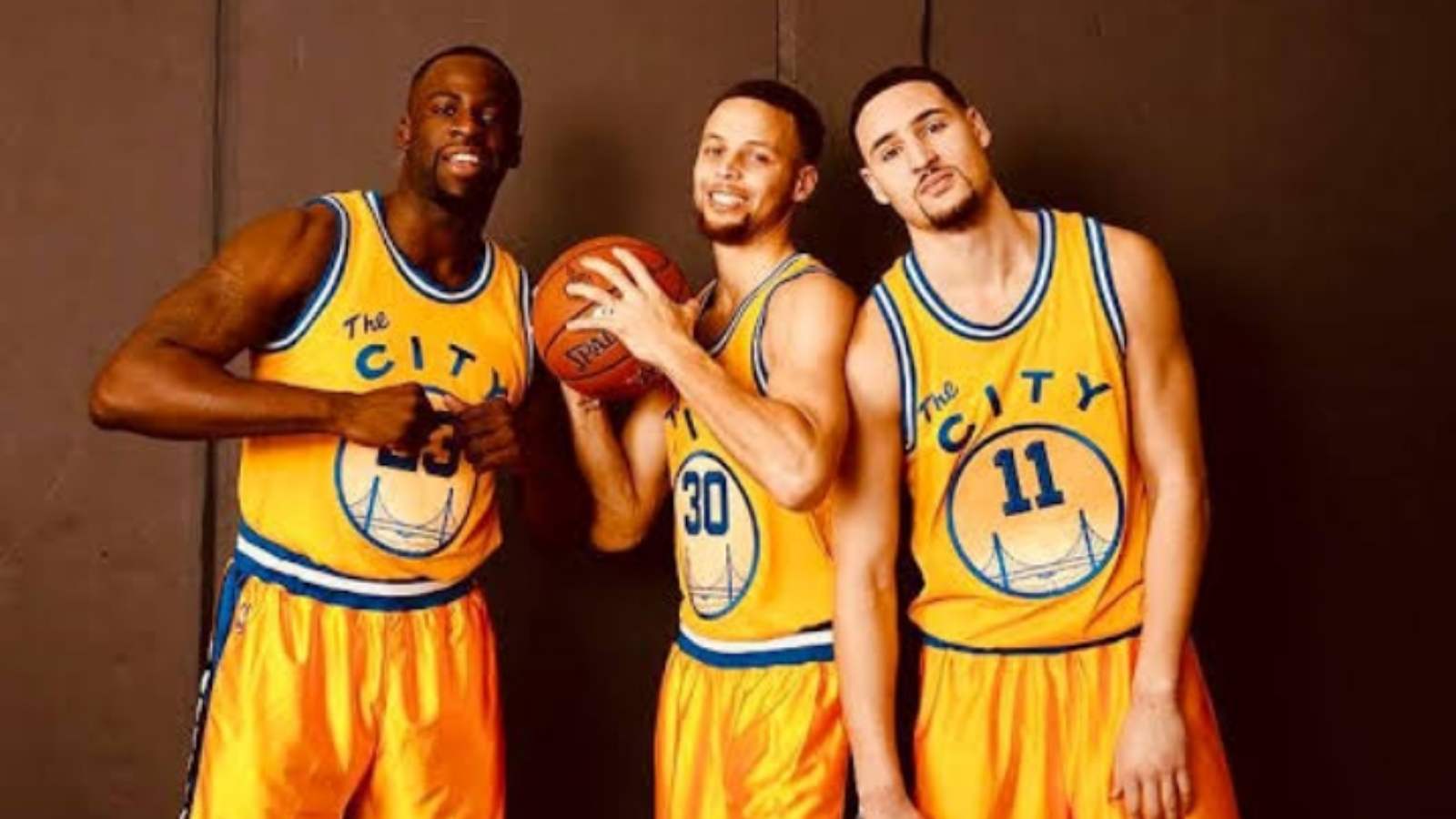 “Most iconic moment of the season” Klay Thompson, Draymond Green, and Stephen Curry receive a ...