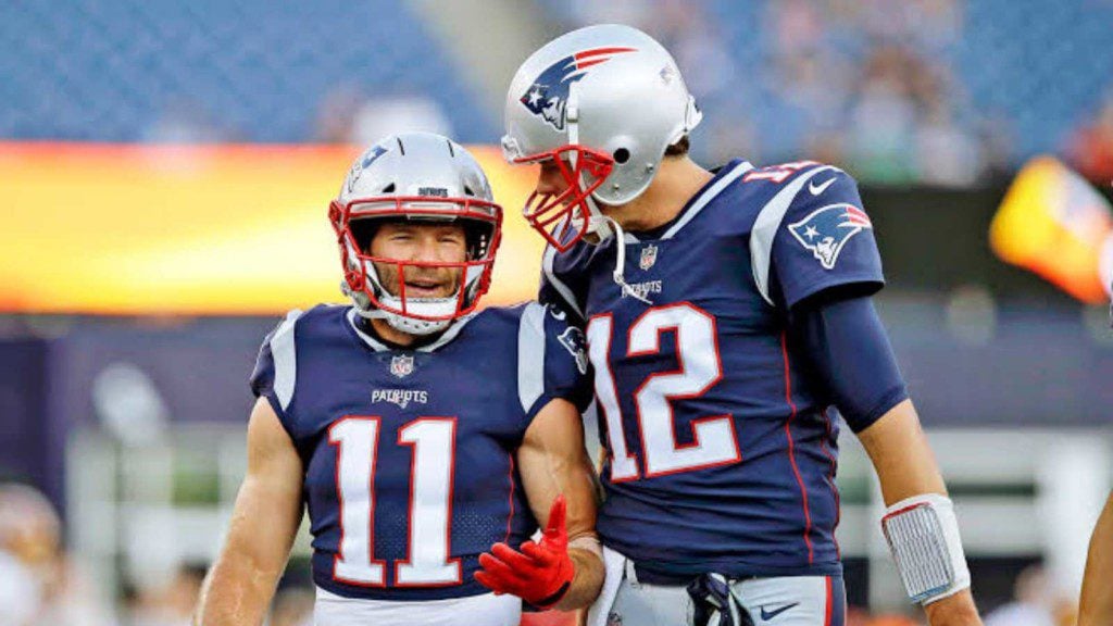 "What's cooking?": Gronk, Tom Brady & Julian Edelman spotted wearing ...