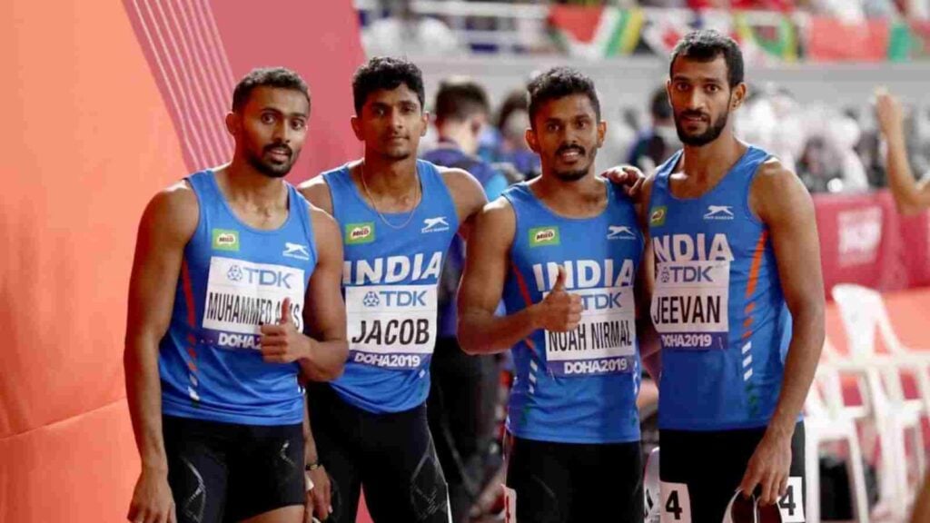 "India breaks its own record" - India's mixed 4x400 relay sets Asian ...