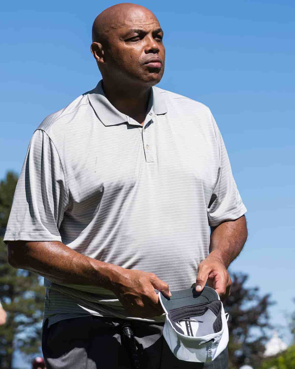 “I would hit you” 340lbs Charles Barkley terrorized a female reporter ...