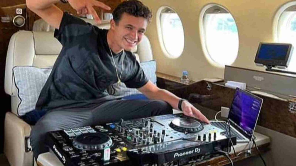 “Sorry but this is hot,” F1 Twitter goes bonkers as Lando Norris shows ...