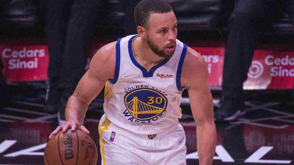 “AD looks better when injured” 4x champ Stephen Curry humiliates ...