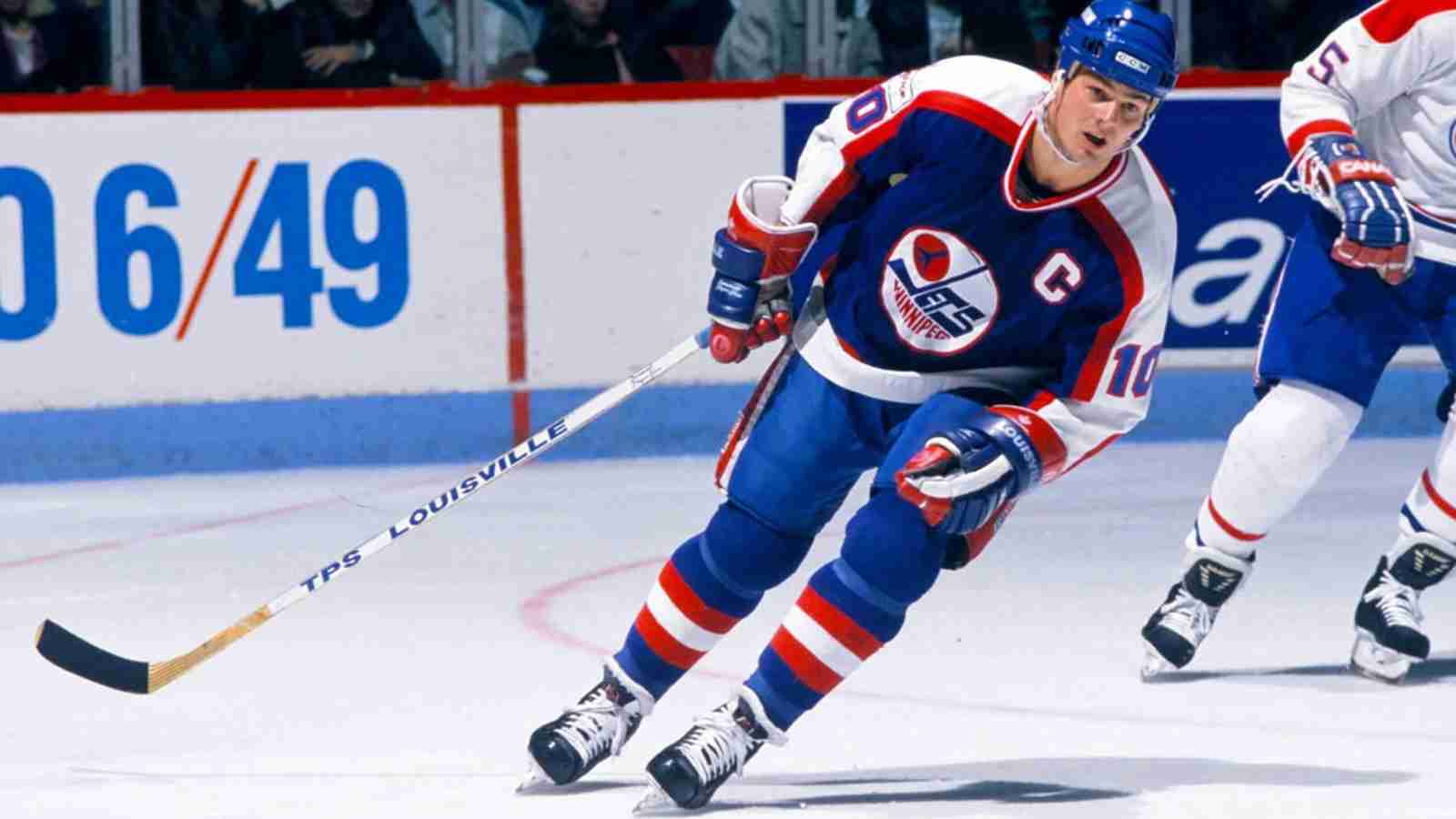 Twitter celebrates Dale Hawerchuk's 'homecoming' as Winnipeg Jets ...