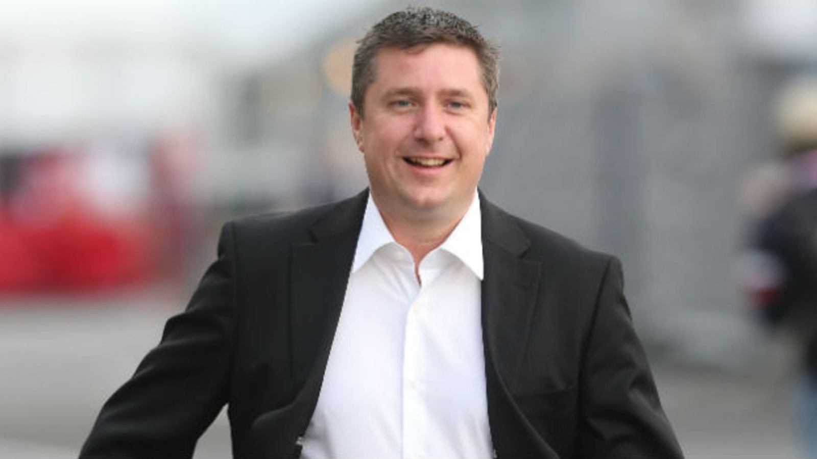 F1 presenter David Croft shares a hilarious anecdote while watching the ...