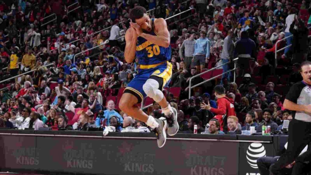 "This guy is crazy" Stephen Curry hitting the NIGHT NIGHT celebration ...