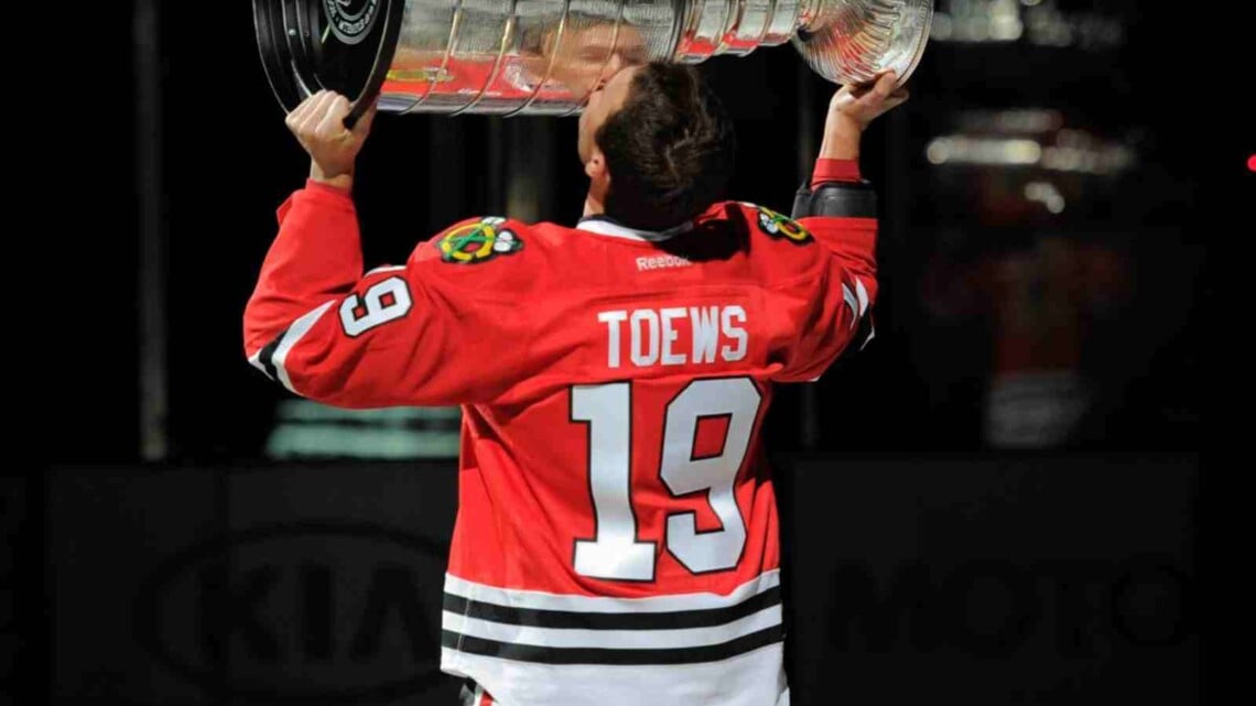 Jonathan Toews Net Worth, NHL Career, Endorsements, Wife, House, and more
