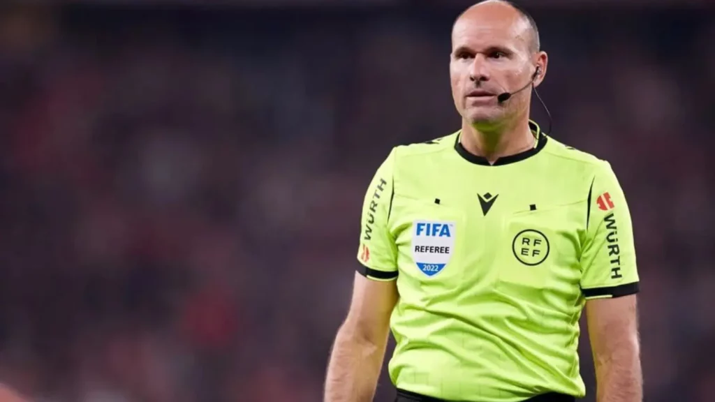 FIFA sends home Controversial referee who was accused of bias by Lionel ...