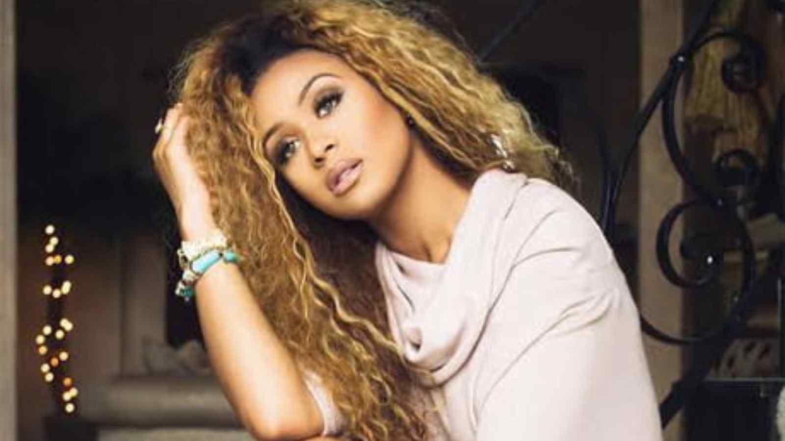 Deshaun Watsons Girlfriend All You Need To Know About Jilly Anais