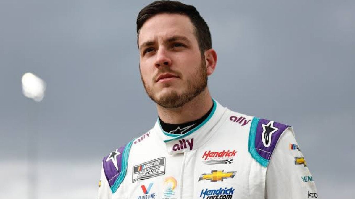 Alex Bowman’s Net Worth, NASCAR Salary, Endorsements, and Girlfriend – FirstSportz