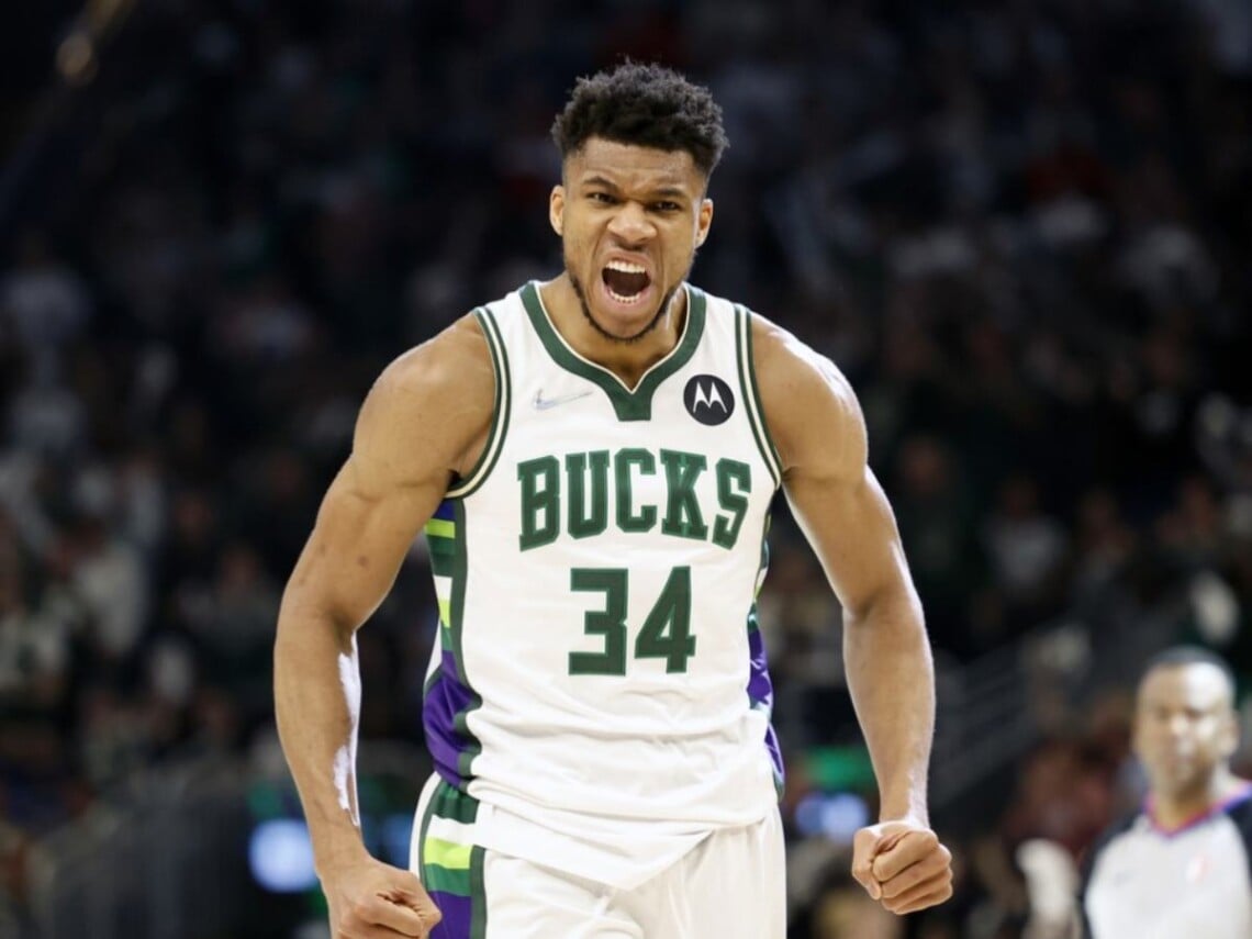 Magic Johnson reveals what can help Giannis Antetokounmpo, Milwaukee Bucks to win another NBA ...