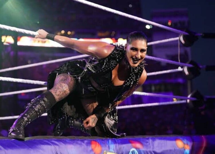 "A star is born," Rhea Ripley receives heaps of praises as she creates ...