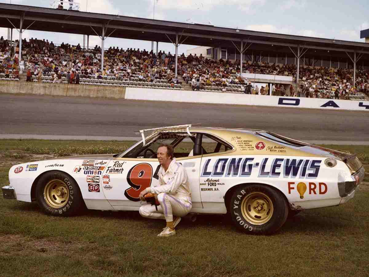 Red Farmer's Net Worth, NASCAR Salary, Endorsements, Wife and more