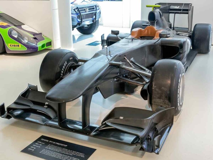 The Toyota F110: The 2010 Toyota F1 car remains one of the biggest what ...