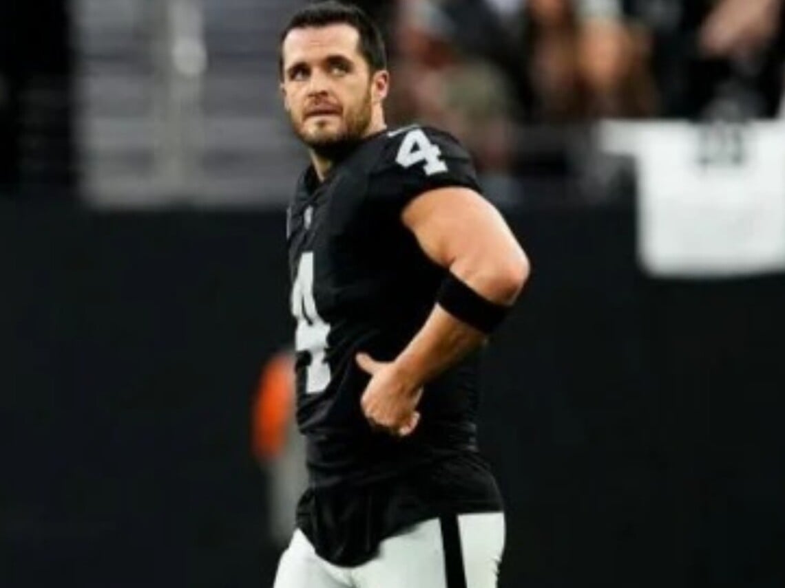 NFL Insider REVEALS Raiders thought Derek Carr 'wasnt tough enough' to ...