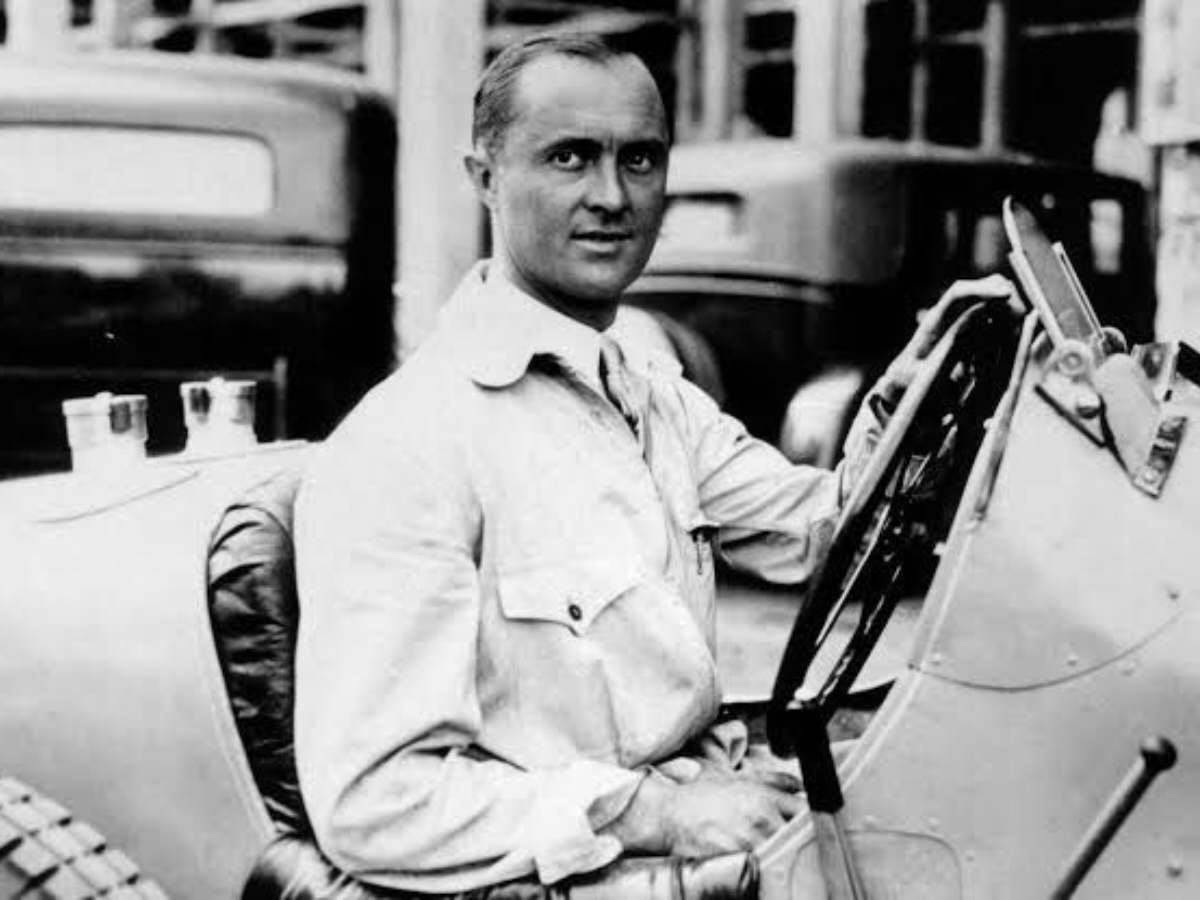 How old do you have to be an F1 driver?