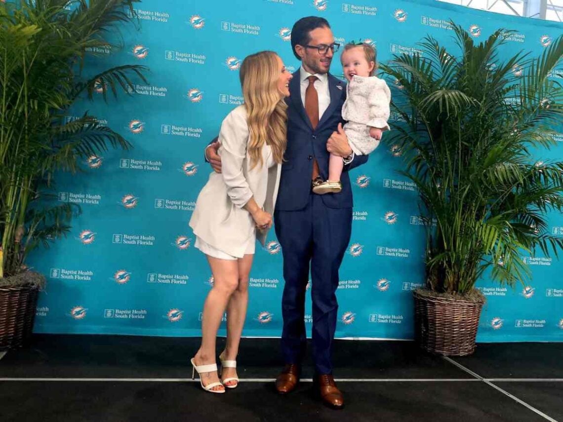 Who is Mike McDaniel wife, Katie Hemstalk?