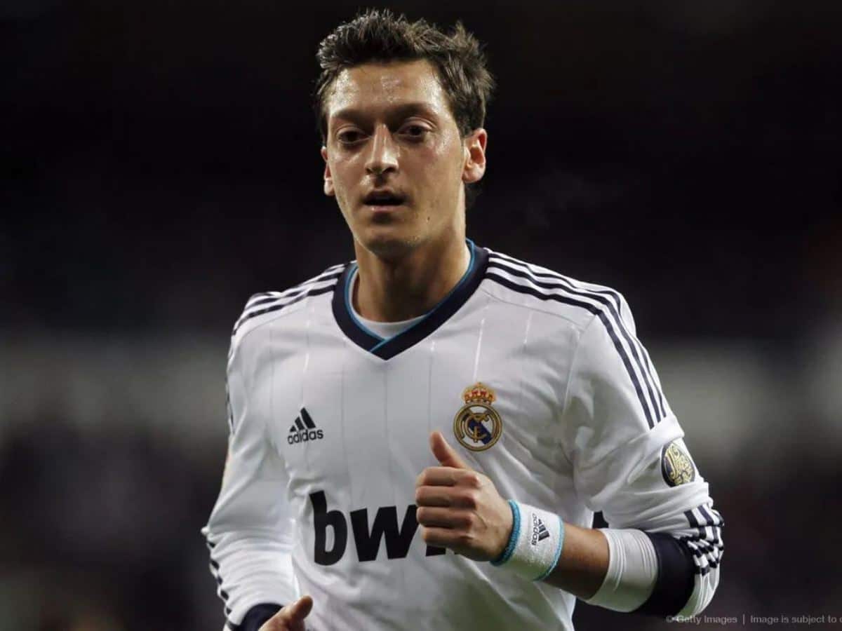 "He was something else; Better than Xavi and Iniesta"- Fans bid ...