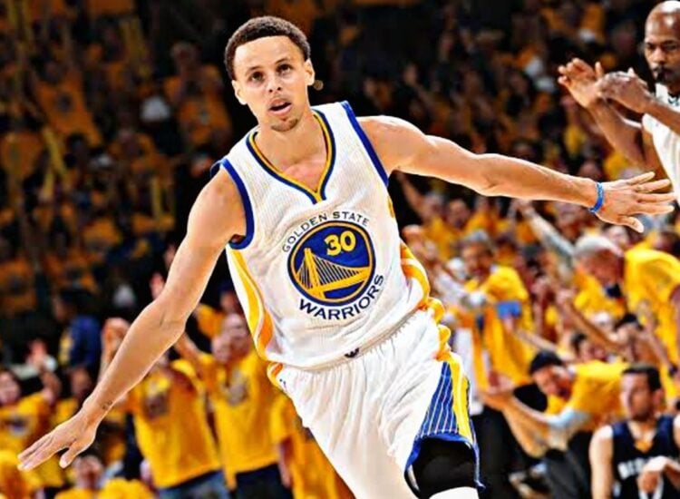 How many rings does Stephen Curry have?