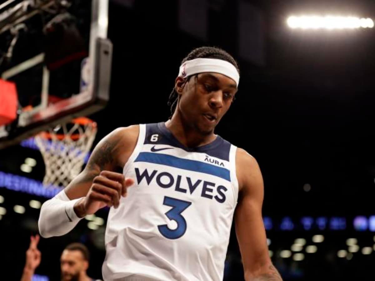 WATCH: Rudy Gobert loses head, PUNCHES teammate Kyle Anderson for calling him a 'b***h' Rudy ...