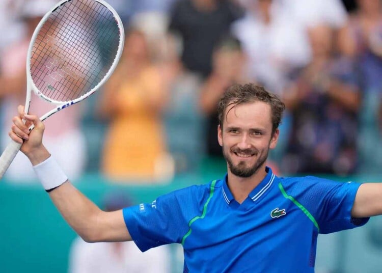 "15,000 miles, 17 time zones," Daniil Medvedev's incredible journey ...