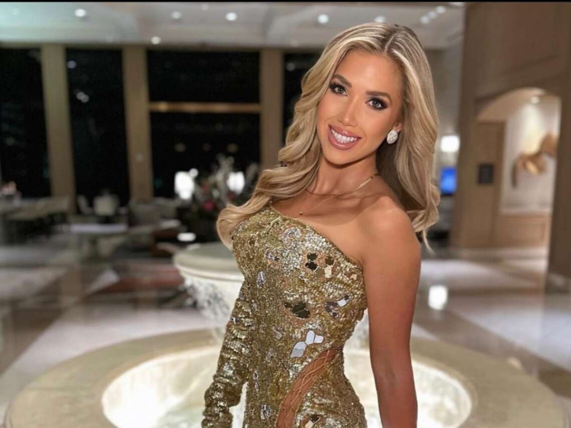 Chiefs' owner Gracie Hunt's BREATHTAKING visuals of swimming along with ...