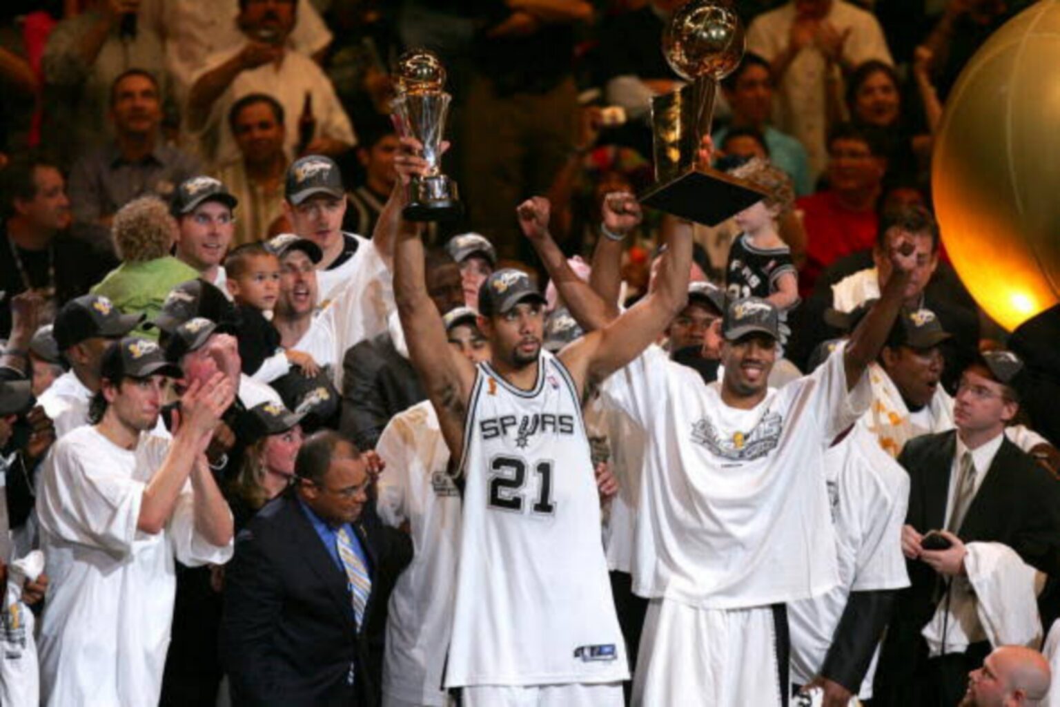 How many rings does Tim Duncan have?