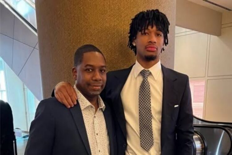 Who are Shaedon Sharpe’s parents, Julia Bell and Robert Sharpe?