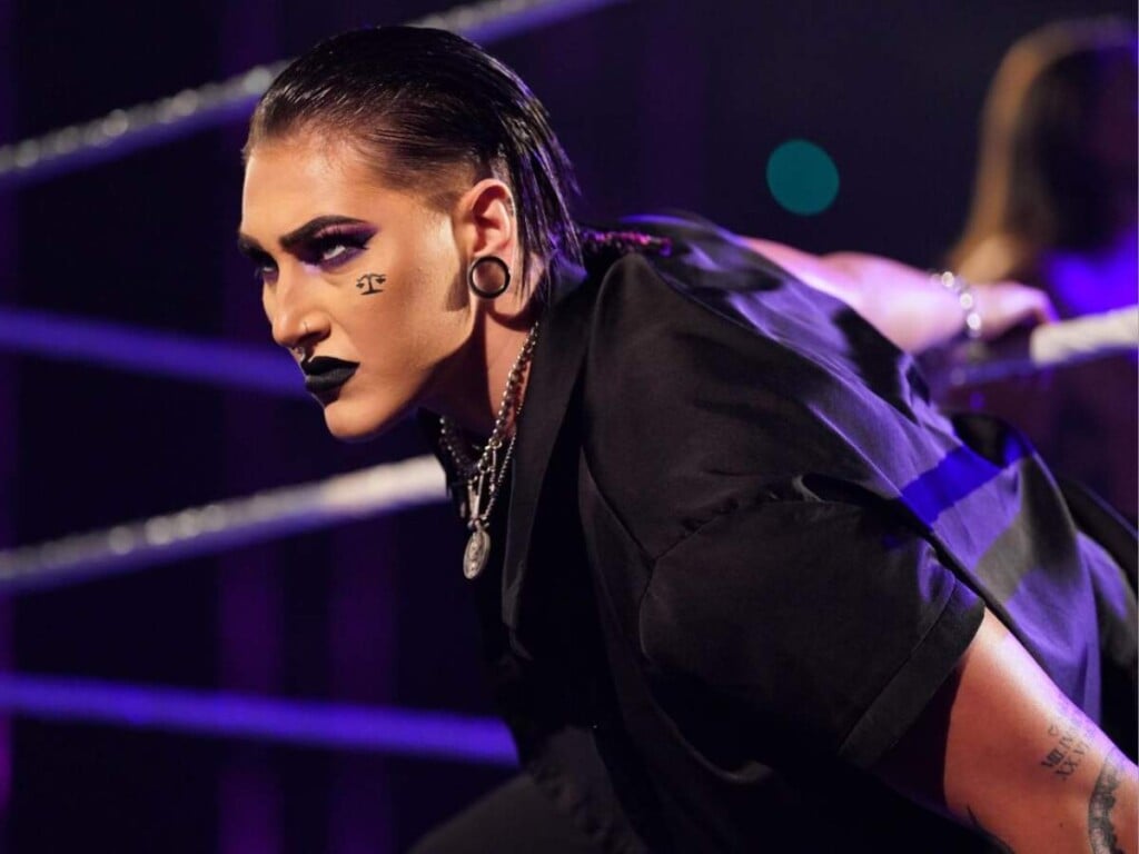 "Turn her into a pretzel" - Rhea Ripley's hilarious dig at Zelina Vega ...