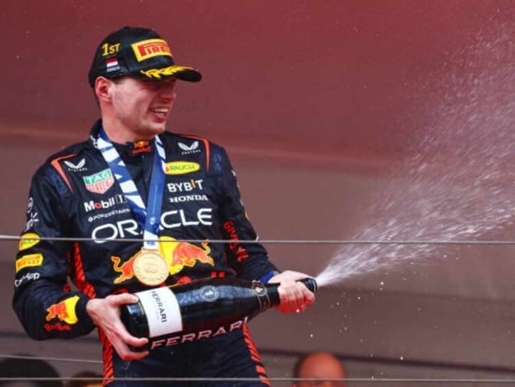 Max Verstappen reveals how he used hitting the wall to his advantage ...