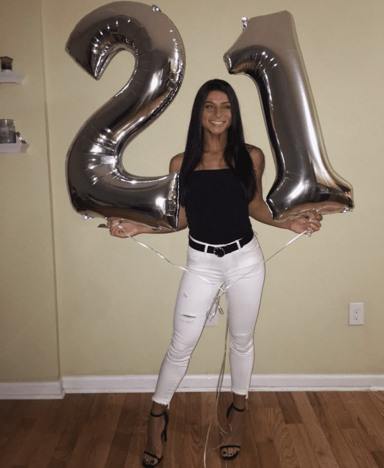 Who is Donte DiVincenzo's girlfriend Morgan Calantoni?