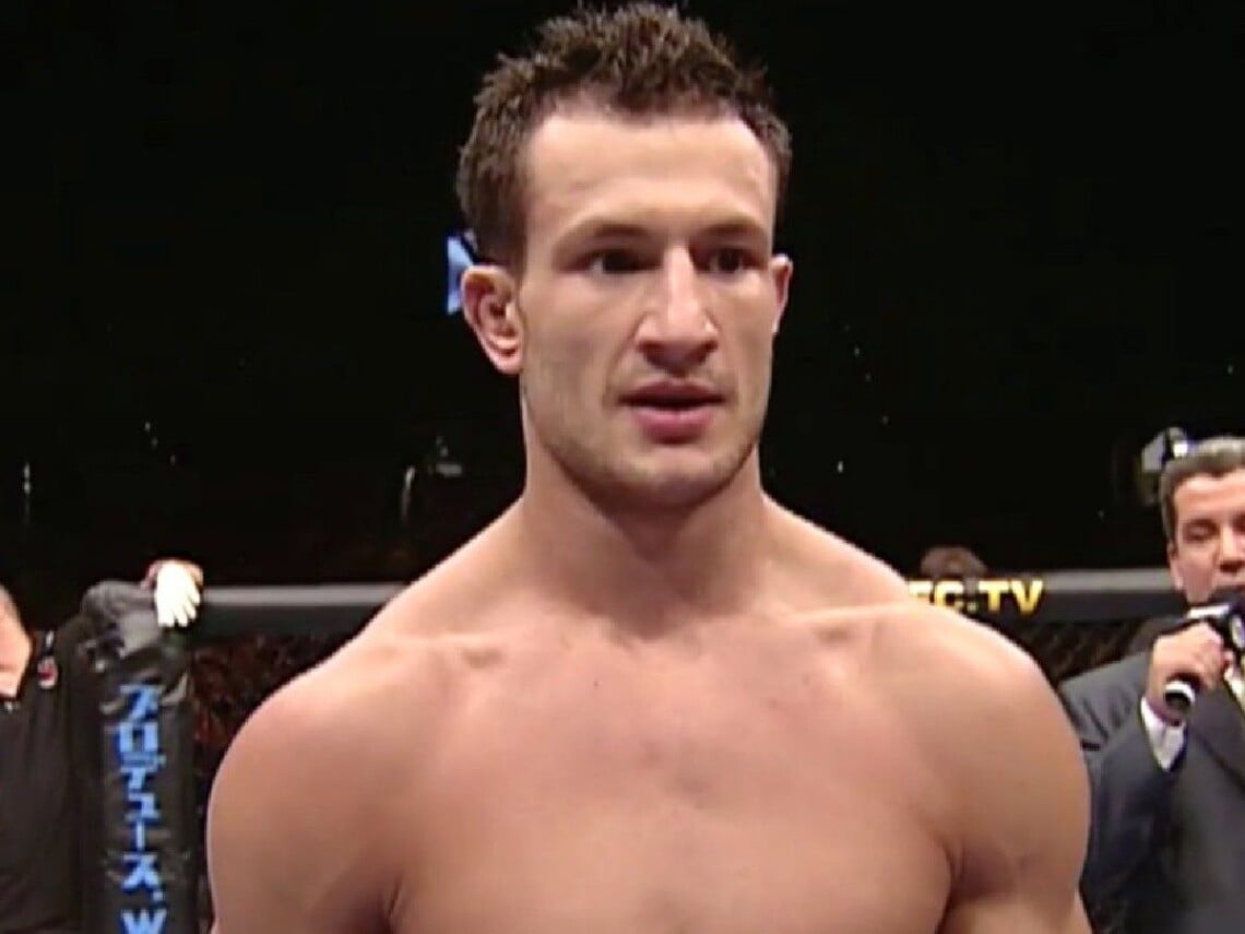 "Legit gangsters of all time," Dana White recalls running into bank ...