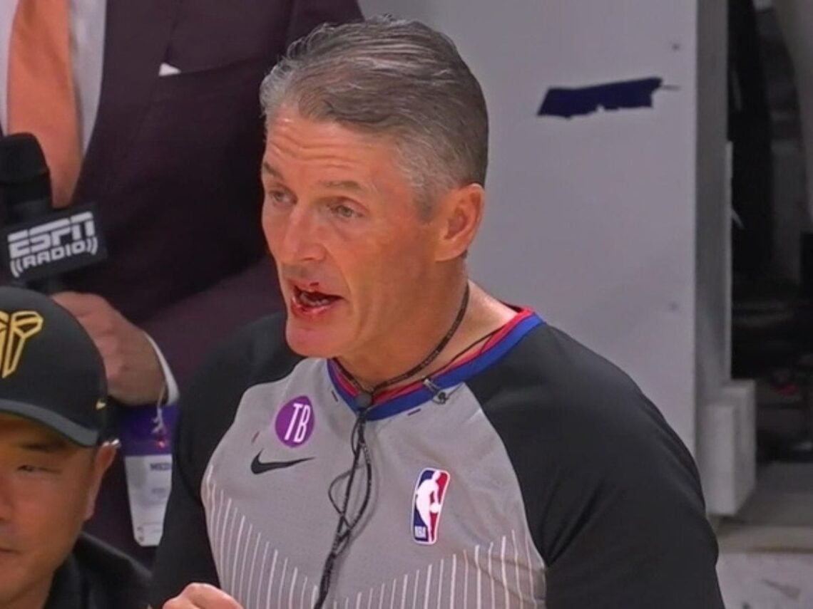 Watch: "2 teammates running into each other" - LeBron James leaves ...