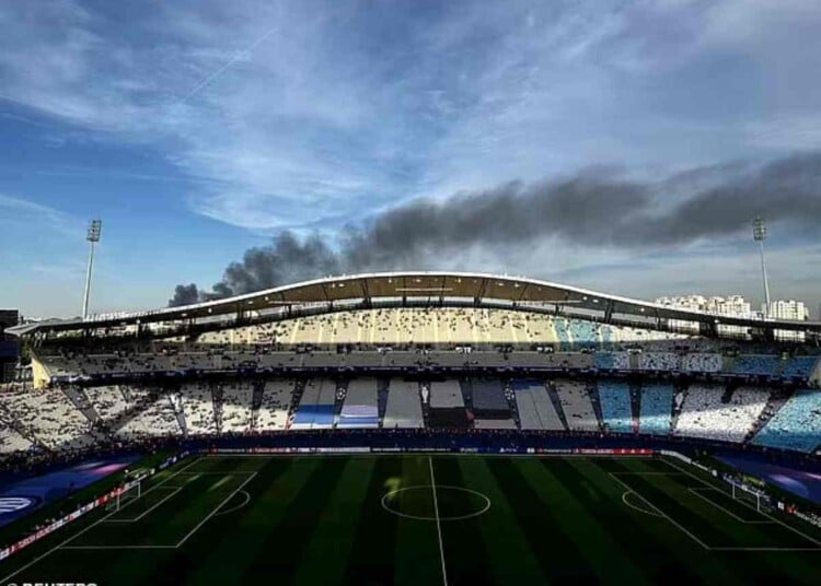 SHOCKING: Fire breaks out near Istanbul stadium minutes before ...