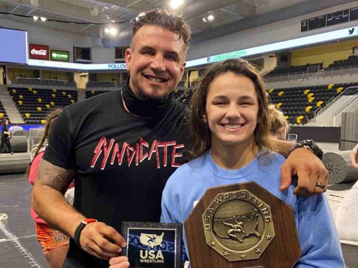 "She is TINY" - Dana White shares incredible clip of 20-year-old ...