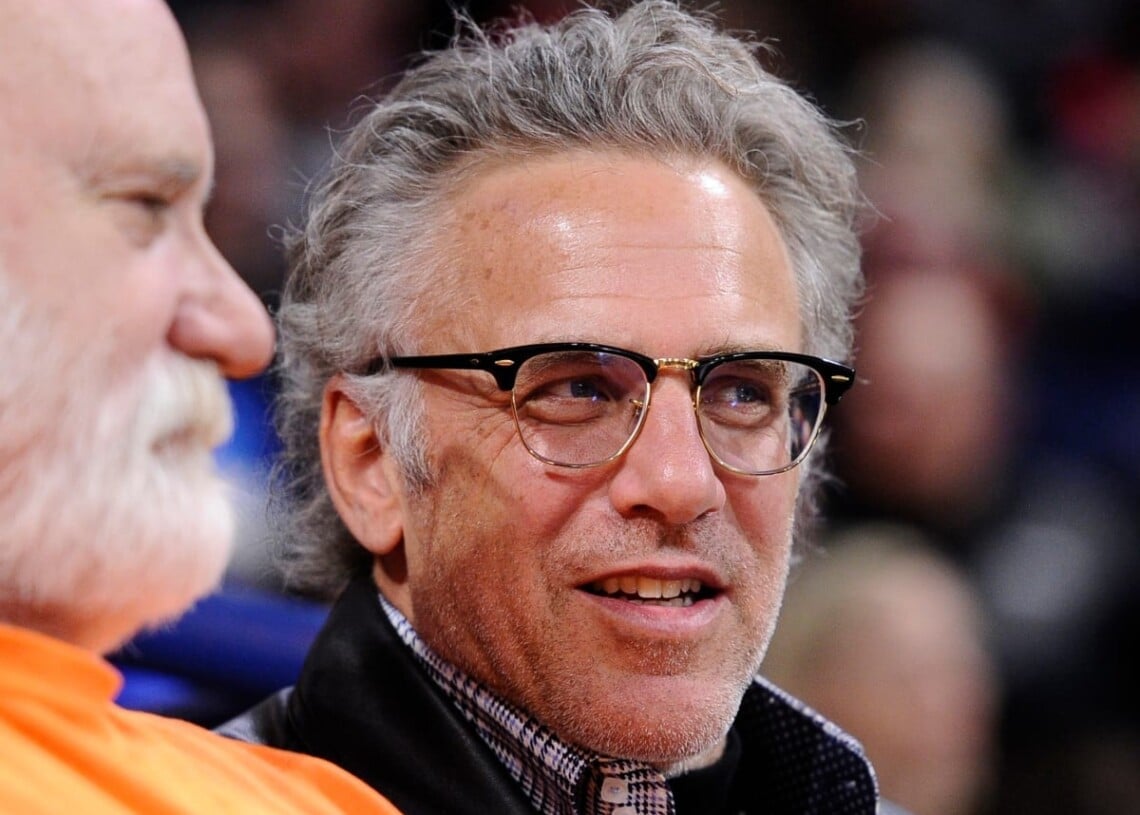 Neil Everett bids an emotional goodbye to ESPN