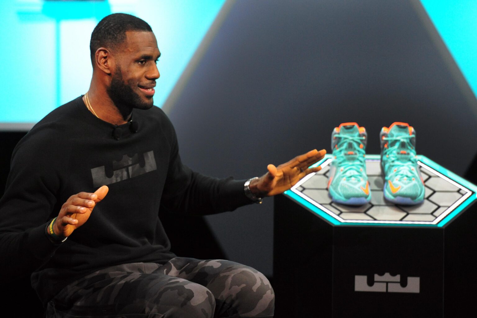 Lebron James Nike Contract A Dive Into The Kings Billion Dollar