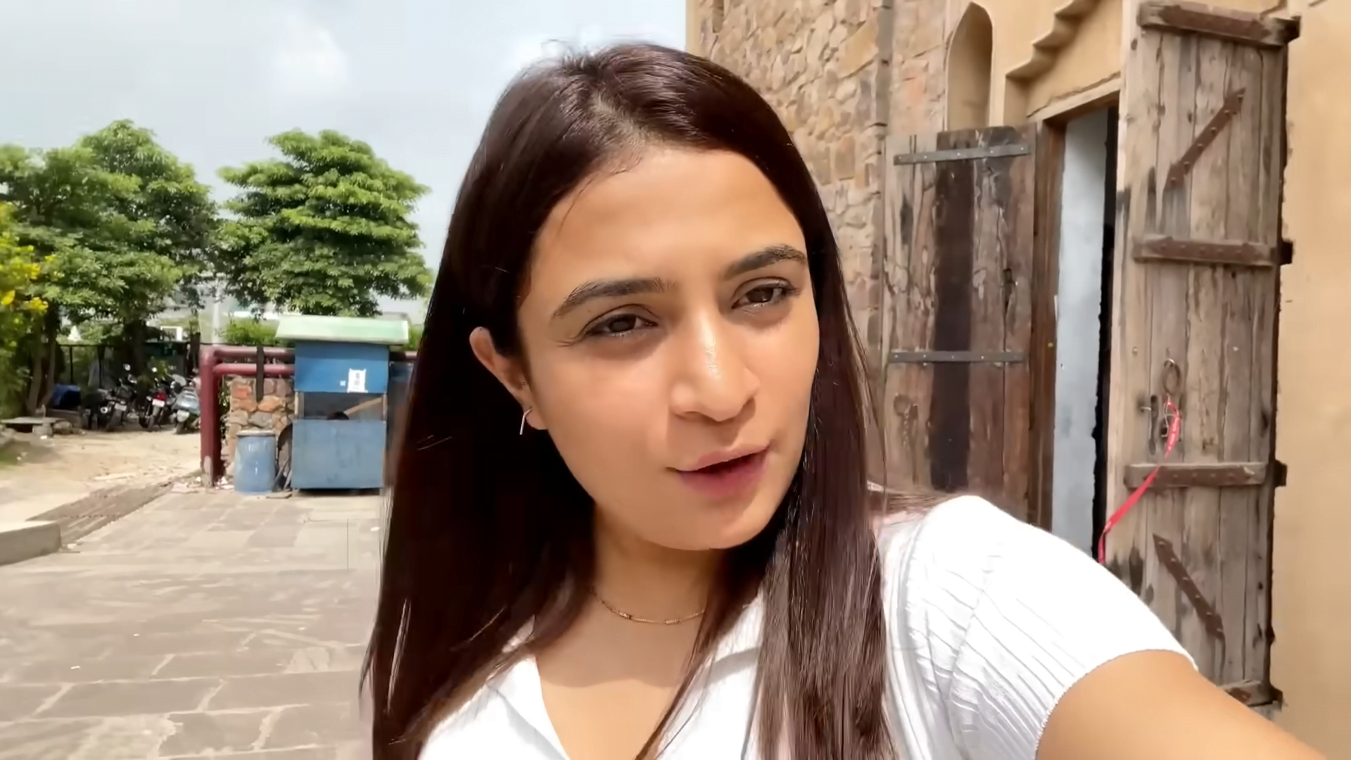 Who Is Bigg Boss Ott Season 2 Winner Elvish Yadavs Girlfriend