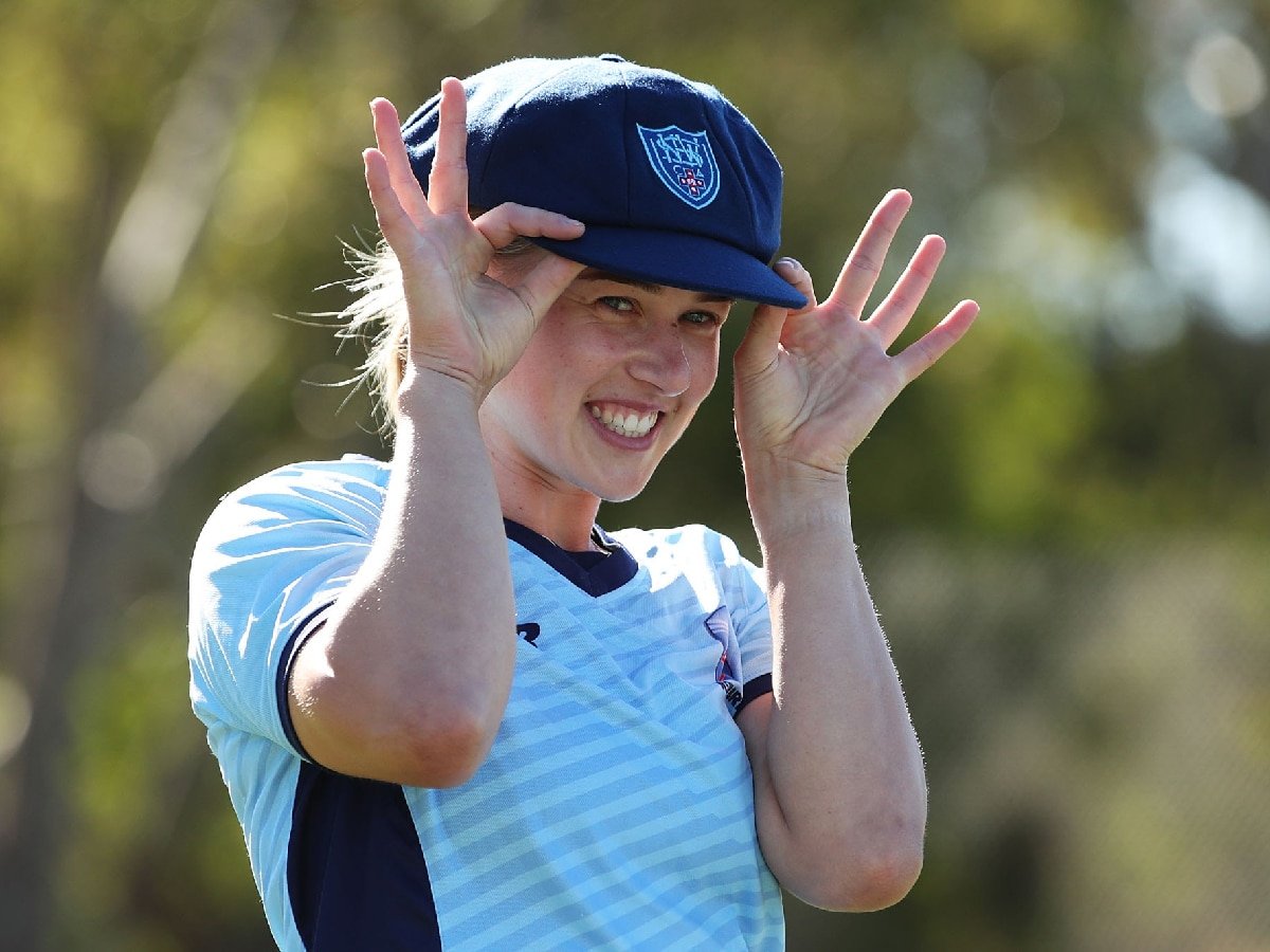 WATCH: Smriti Mandhana’s Southern Brave teammate Maitlan Brown gets ...