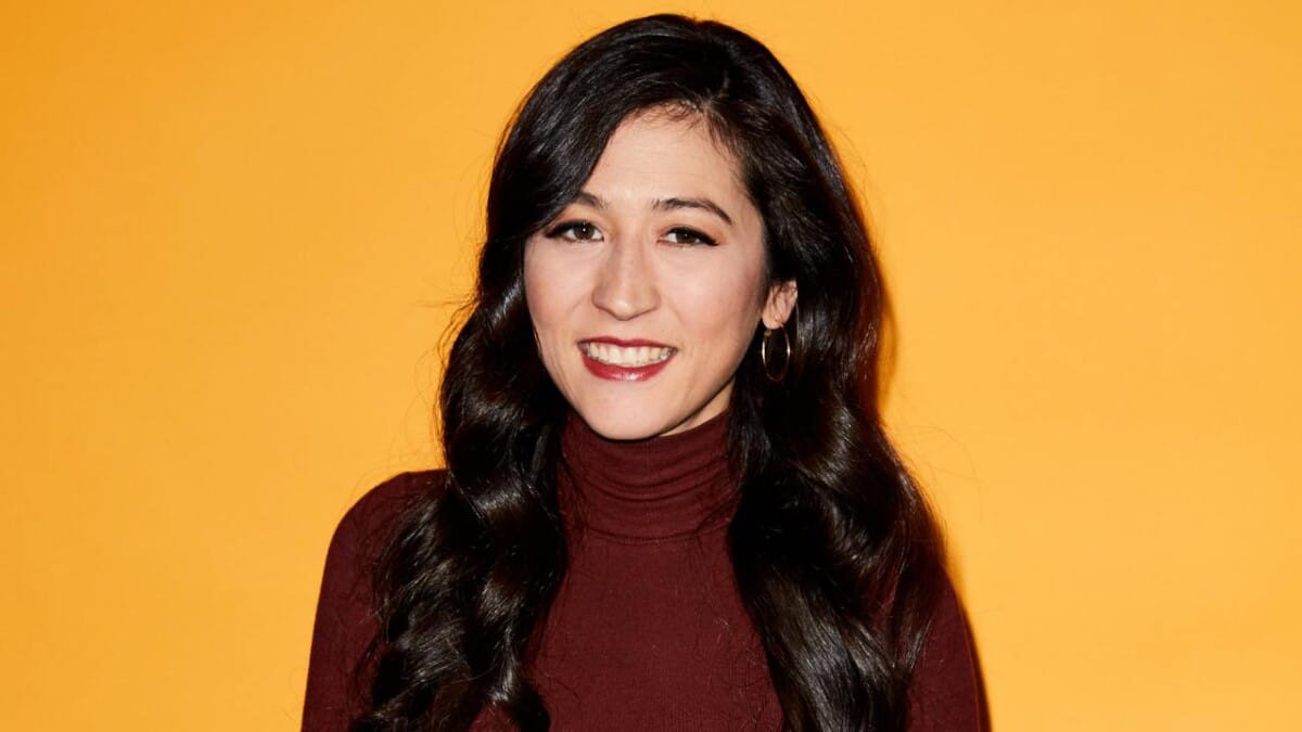 'Pregnant' Mina Kimes signs a 'massive' $1,700,000 contract to stay ...