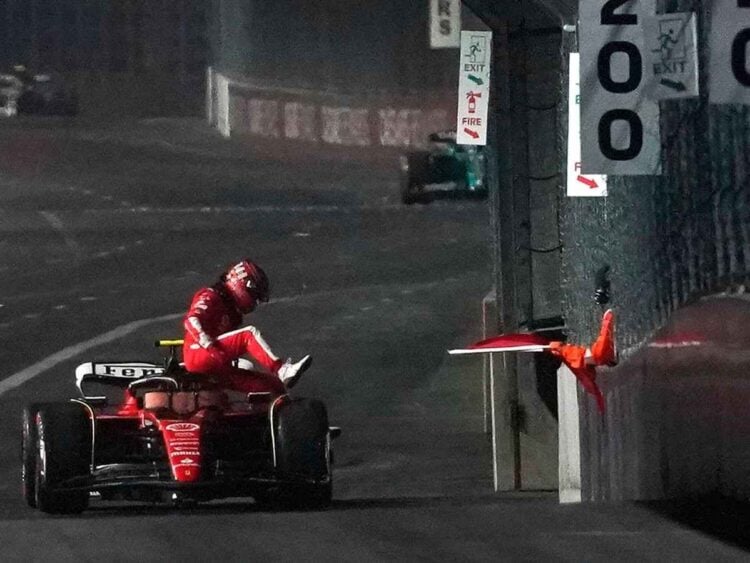 F1 pundit asks for a major rule change after Carlos Sainz's Las Vegas GP 'manhole' incident