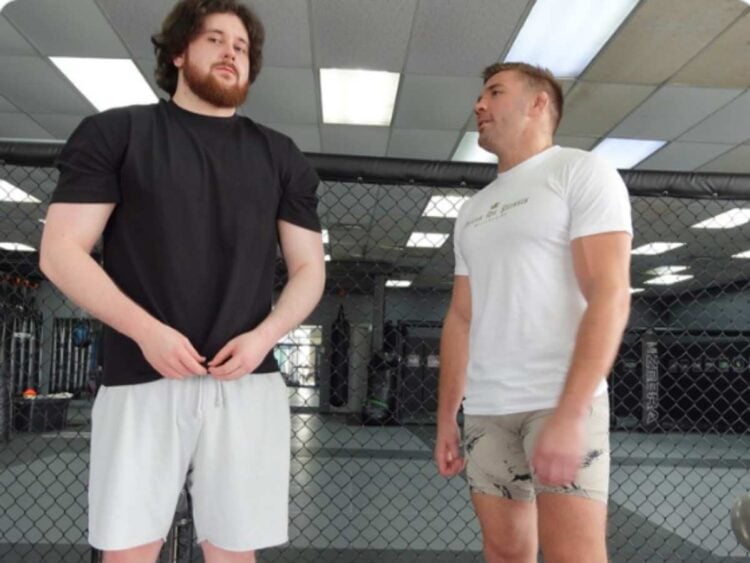 "Guru had us all fooled" - Popular content creator TOWERING over title ...