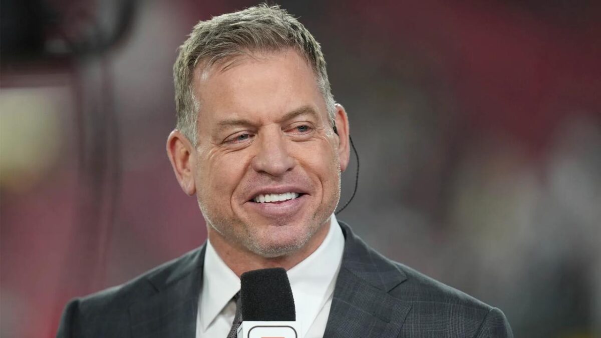 Ex-Cowboys QB Troy Aikman destroys referees during MNF coverage calling ...