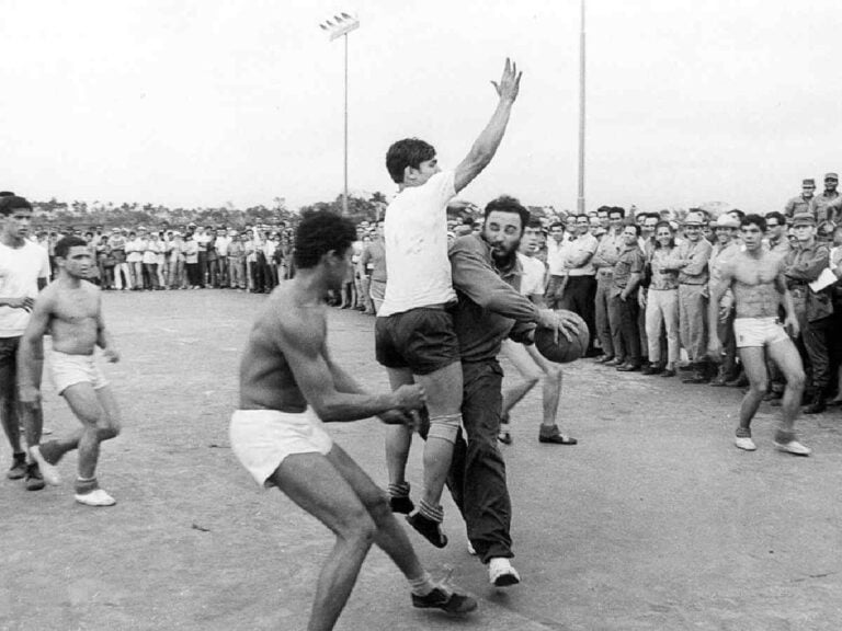 "Did not live to see evil play style of James Harden" - Che Guevara's ...