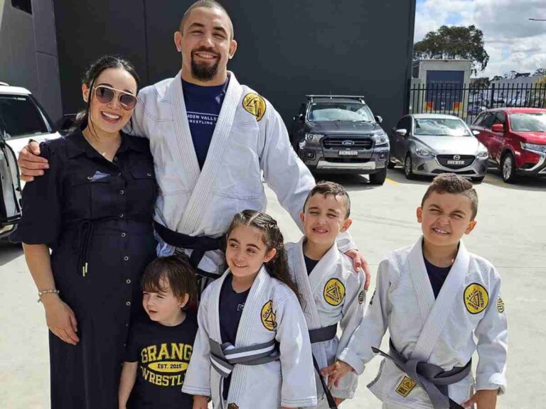 Robert Whittaker kids: Know everything about UFC fan-favorite's ...