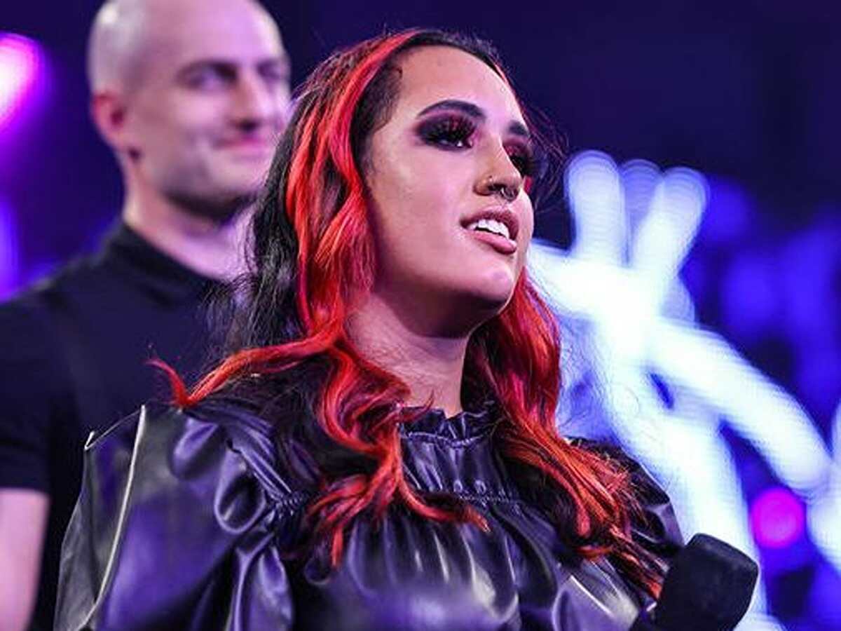 "GET ME OUT OF HERE," The Rock's daughter receives a special request ...