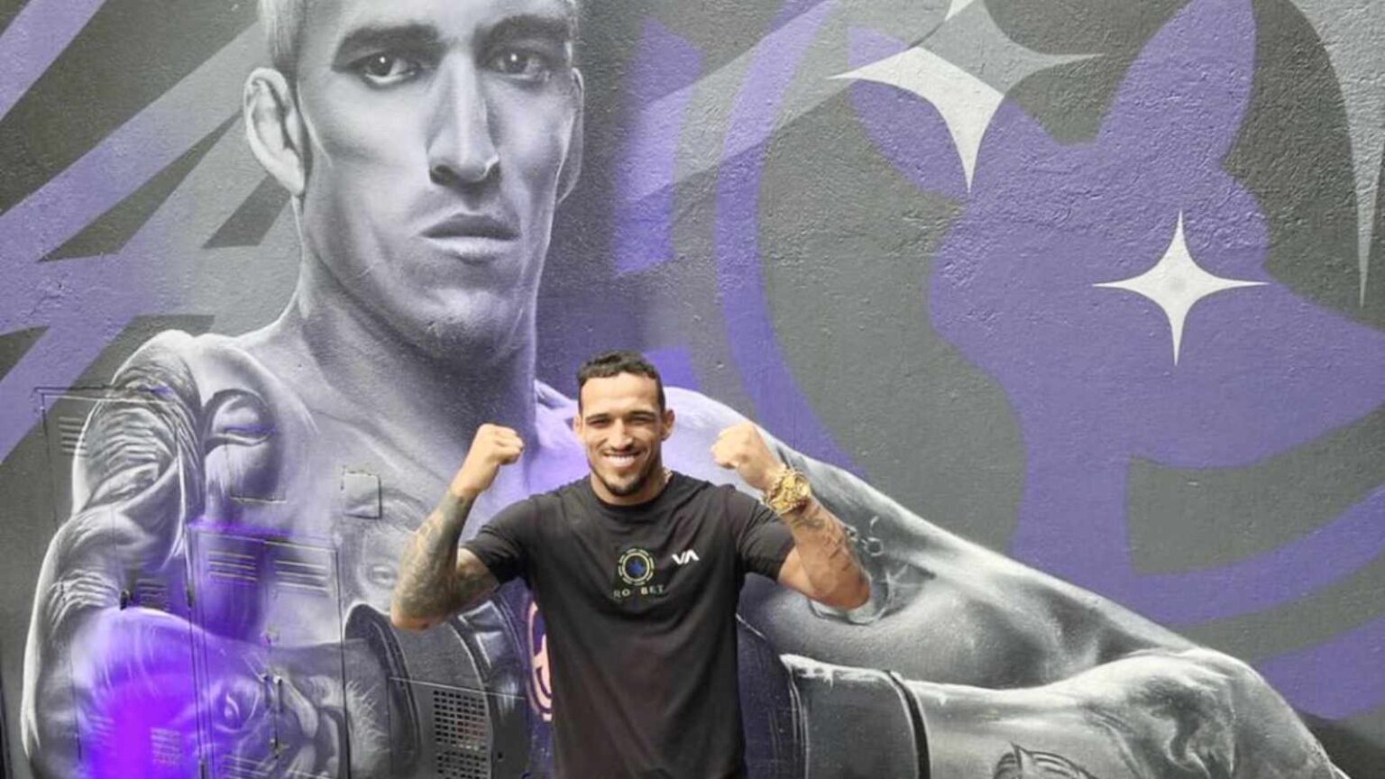 UFC 304 star Tom Aspinall has HUGE gladiator-style mural of himself in ...