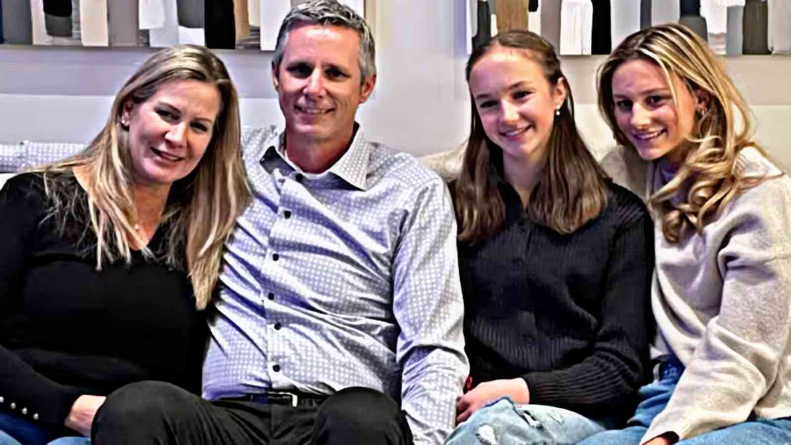 Who are Summer McIntosh's parents, Greg and Jill McIntosh?