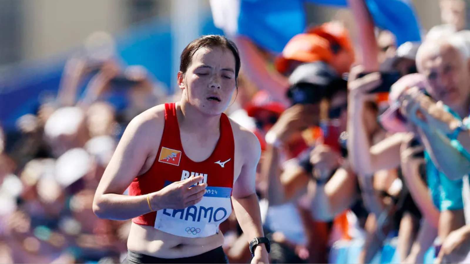 Bhutan's Kinzang Lhamo receives standing ovation in Sunday's marathon ...