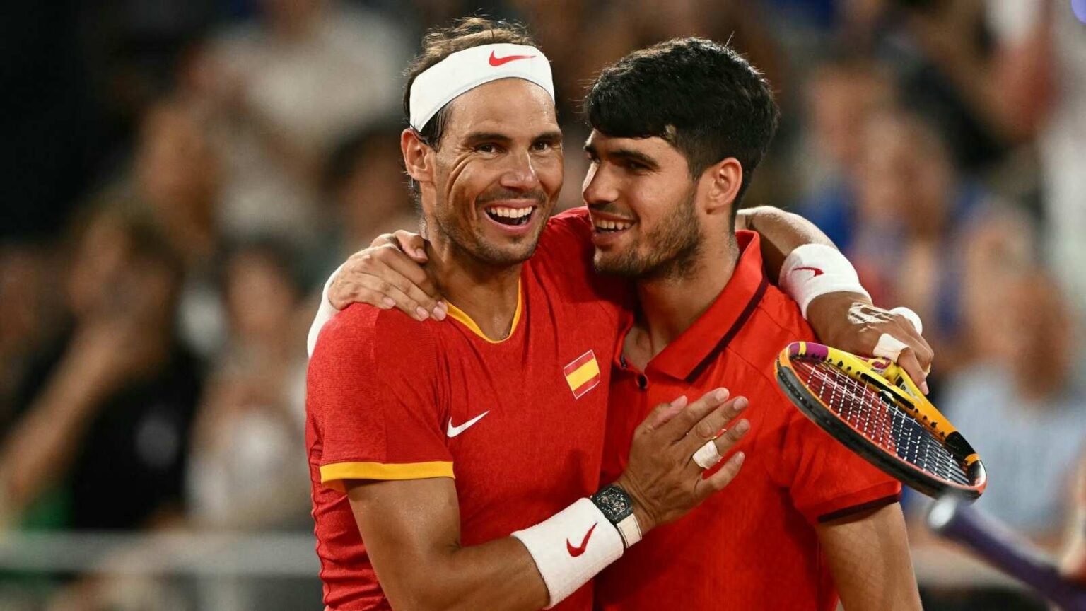(Video) Carlos Alcaraz shares an unforgettable moment with Roger ...
