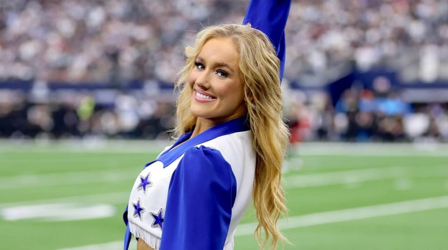 Who is Cade York’s girlfriend Zoe Dale?